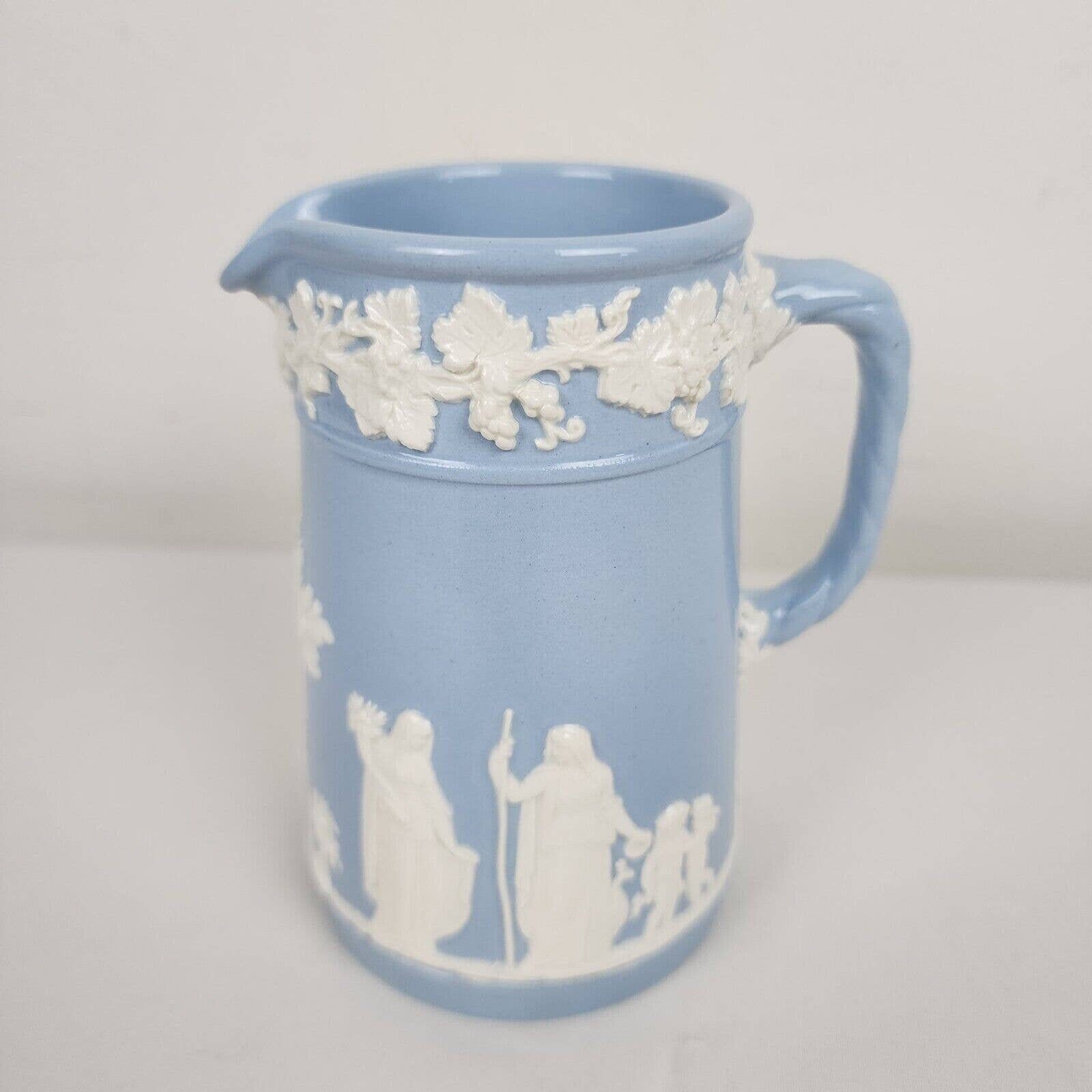 Wedgwood Queensware Creamer Small Pitcher Blue Sacrifice England Green ...