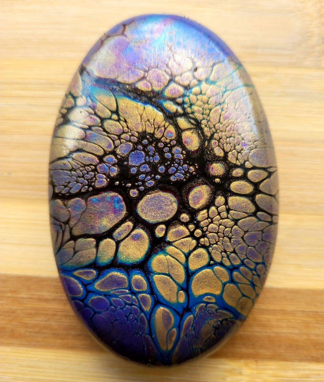 Custom Fluid Art Painted Rock: Mica Pigment Garden Decor - Etsy