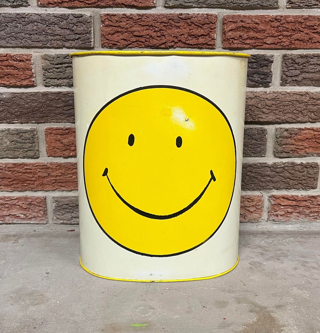 Vintage Smiley Face Metal Trash Can - Cheinco Made in USA - Retro Style ...