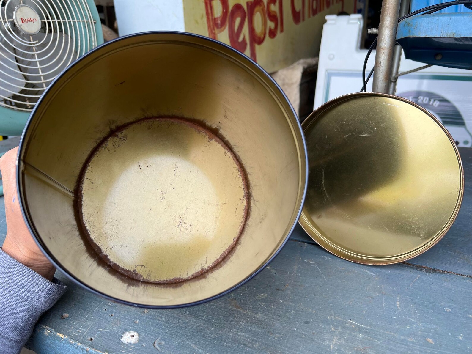 Vintage Stauffer's Nif=ty Pretzel Tin Container - Stauffer Biscuit Co ...