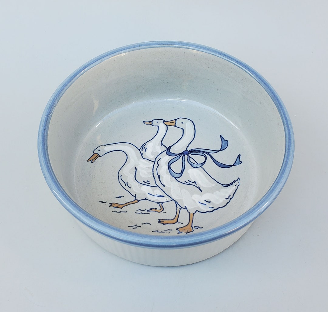 Louisville Stoneware Large Round Serving Bowl Gaggle Geese Design Side ...