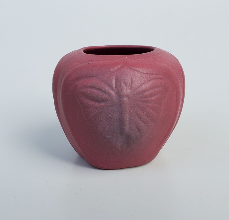 Van Briggle Art Pottery Luna Moth Vase Persian Rose Glaze - Etsy
