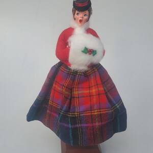 Simpich Christmas Character Doll Lady Singing Christmas Caroler Fancy ...