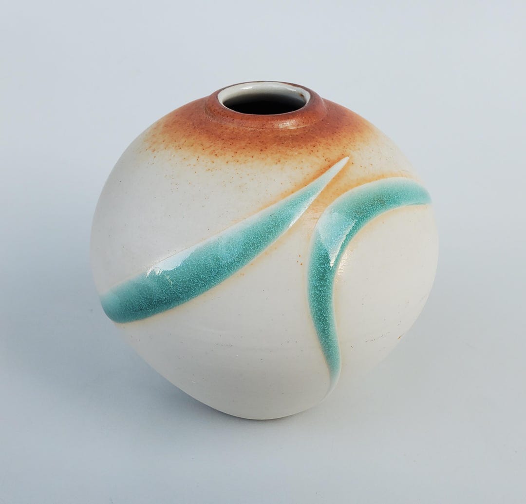Don Davis North Carolina Studio Pottery ORB Vase - Green Swoosh Design ...