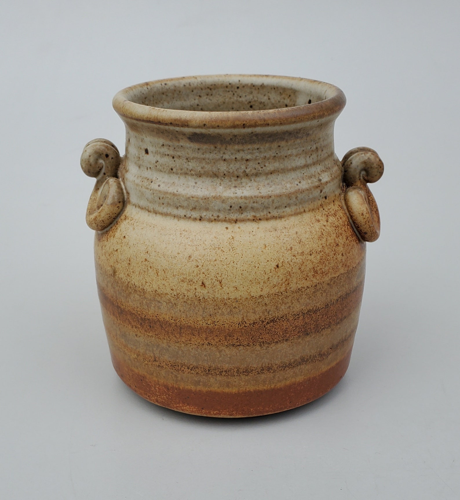Jeff and Donna Tousley Studio Pottery Vase - Tapered Design With Curled ...