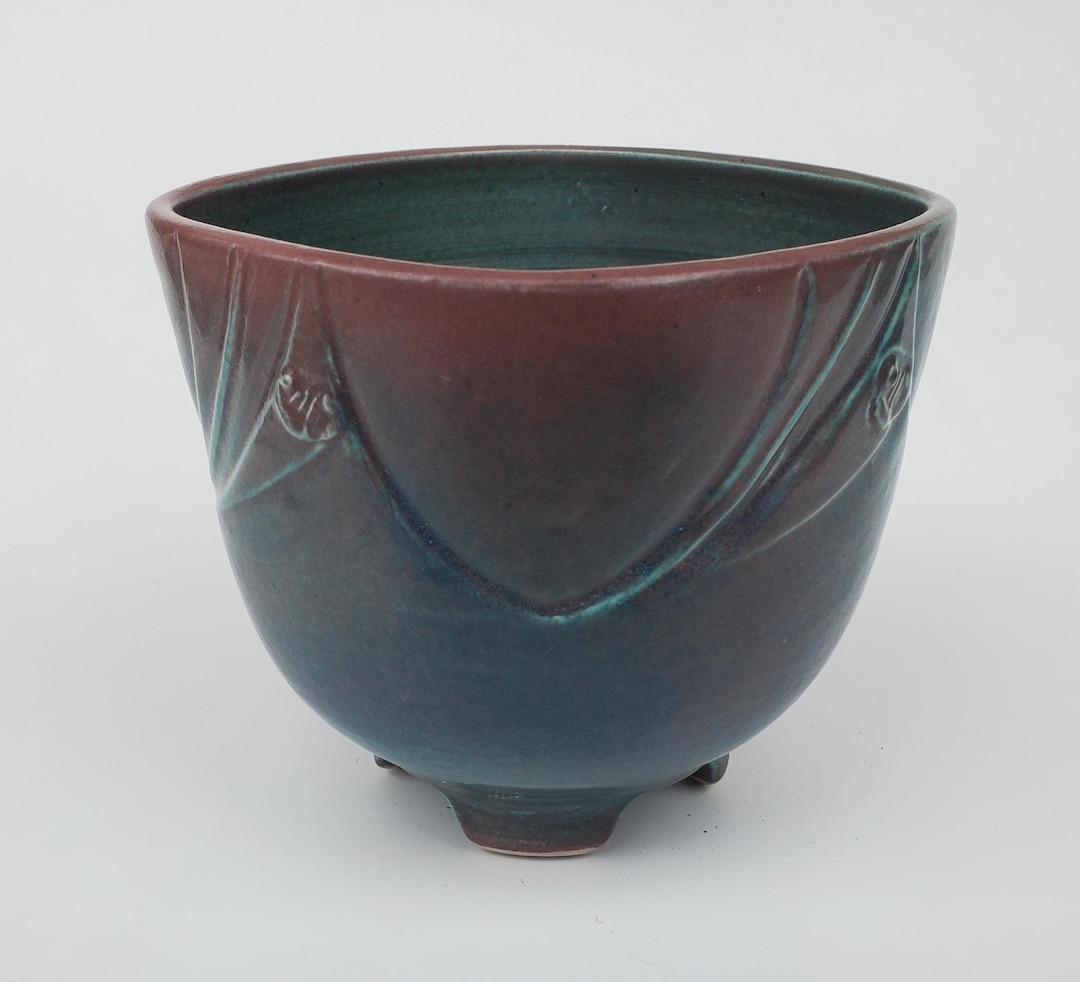 Rhea Shea Oregon Studio Pottery Bowl - Carved Surface Design - Green ...