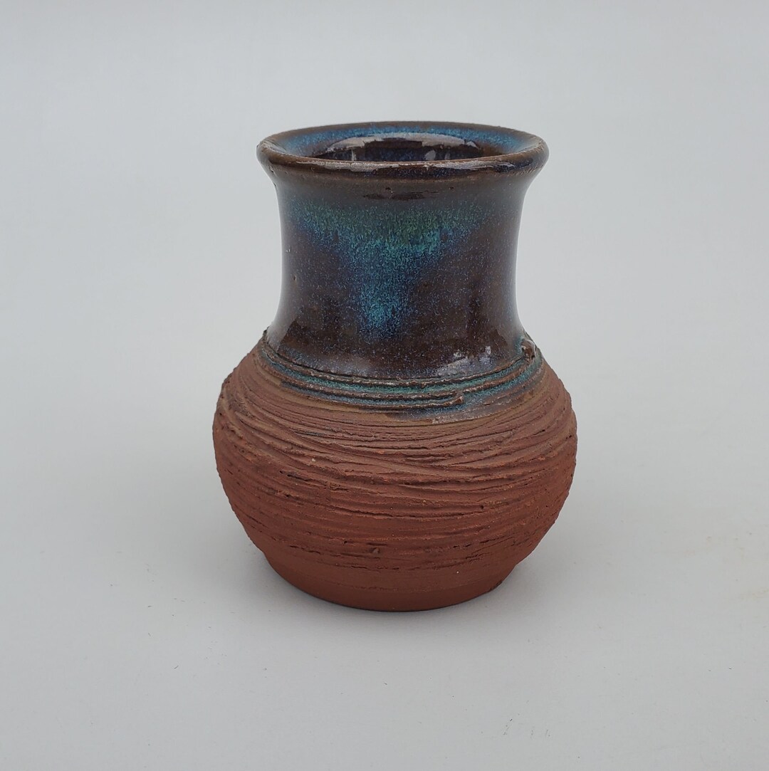 Bennett Welsh Pacific Stoneware Art Pottery Vase - Hand Carved Design ...