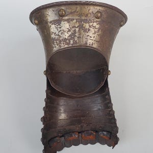 Antique Metal Hand Armor Gauntlet Brass Finish Riveted Base Edge ...