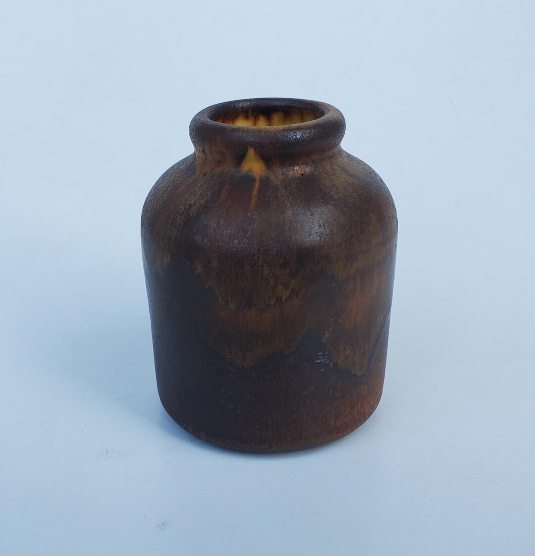 Maigon Daga Minnesota MN Studio Pottery Vase - Cylinder Vase Design ...