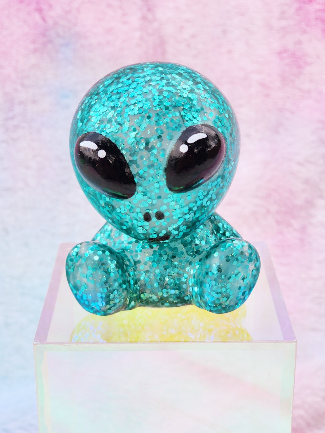 Aqua Glitter Alien | Cute Novelty Gifts | Alien Lover | Office Desk Toy ...