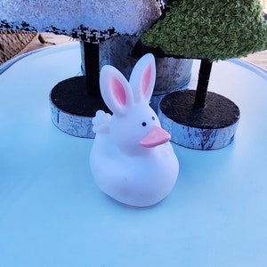 Bunnie Rabbit Animal Themed Rubber Duck Ducks Pink White Individuals or ...