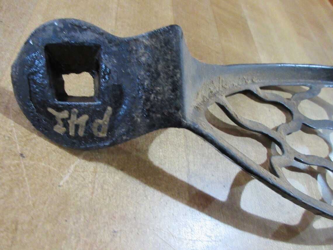 Antique 1902 Singer Pedal Sewing Machine Class 27 : Belt Guard (p42) - Etsy
