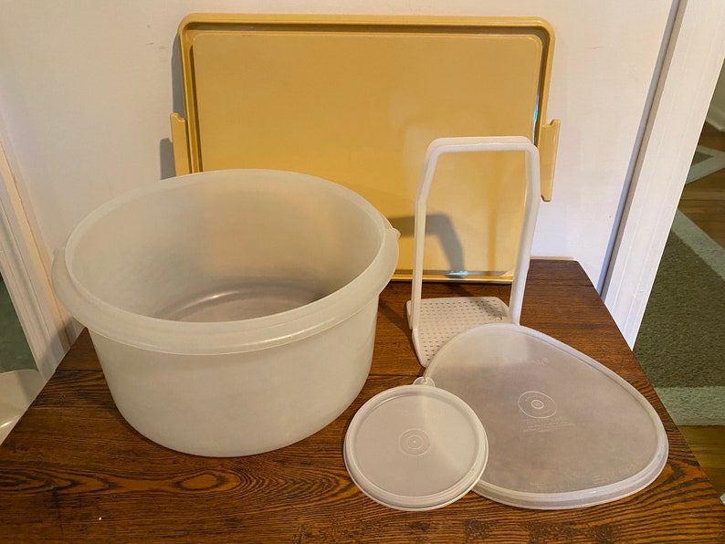 Various Vintage Tupperware Parts - Choose Your Part - Etsy