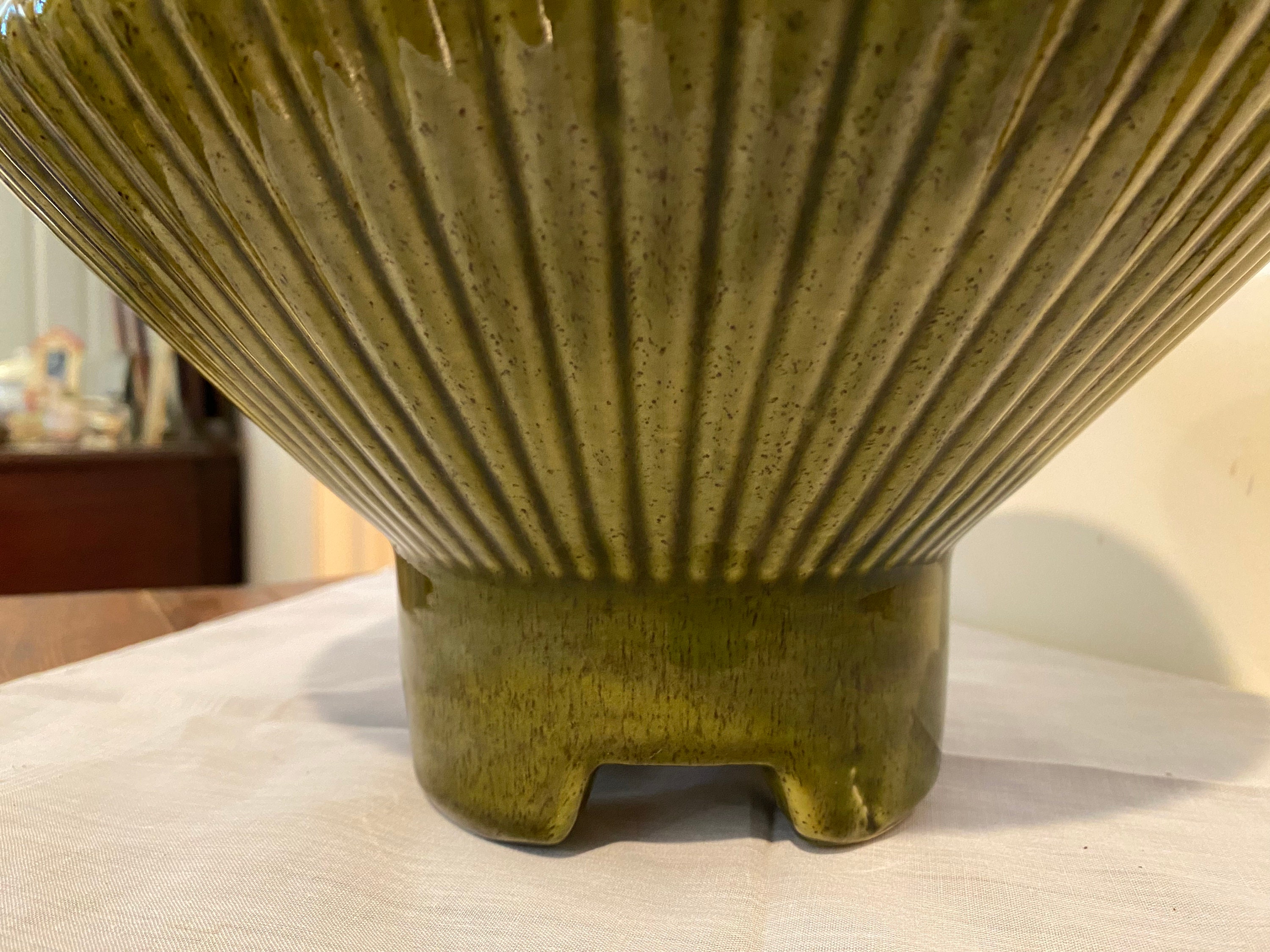 Vintage Green Upco Pottery Fruit Bowl 422 - Etsy