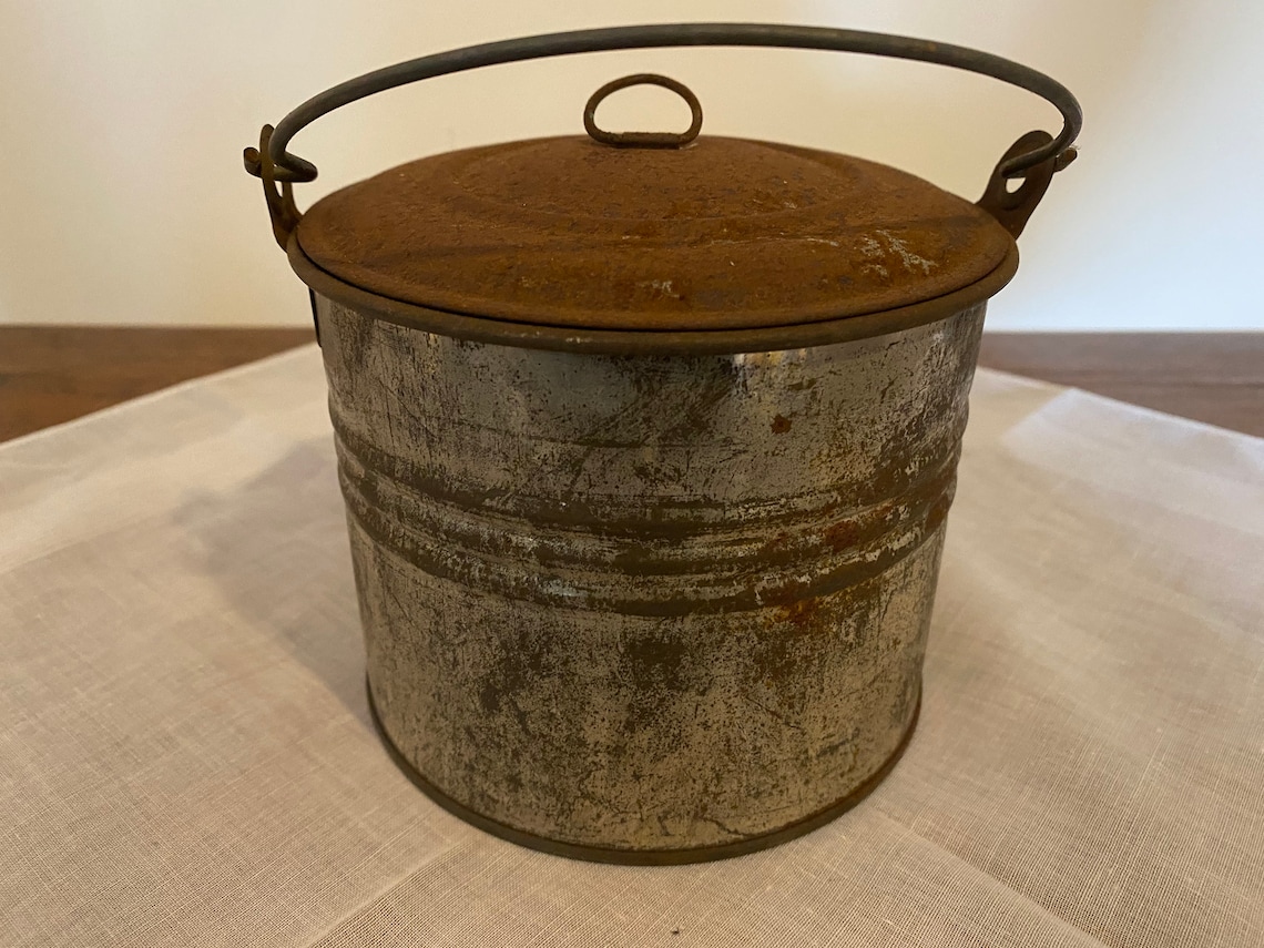 Vintage Silver Rusty Tin With Handle and Lid - Etsy