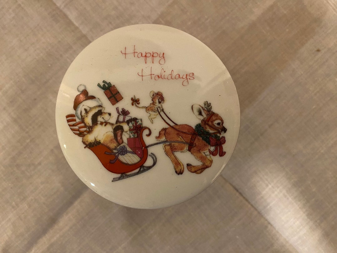 Vintage Guild House Happy Holidays Candle in Holder With Lid - Etsy