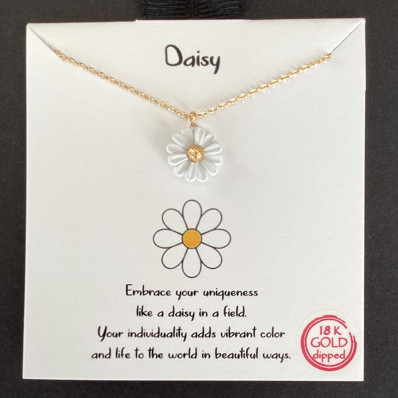 Daisy Necklace - Etsy