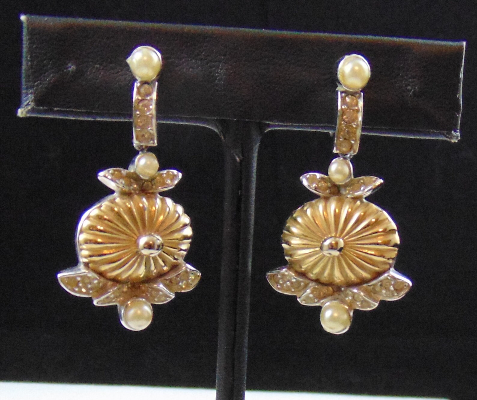Vintage Signed Dewees Full Parure With Two Pairs of Earrings Pendant ...