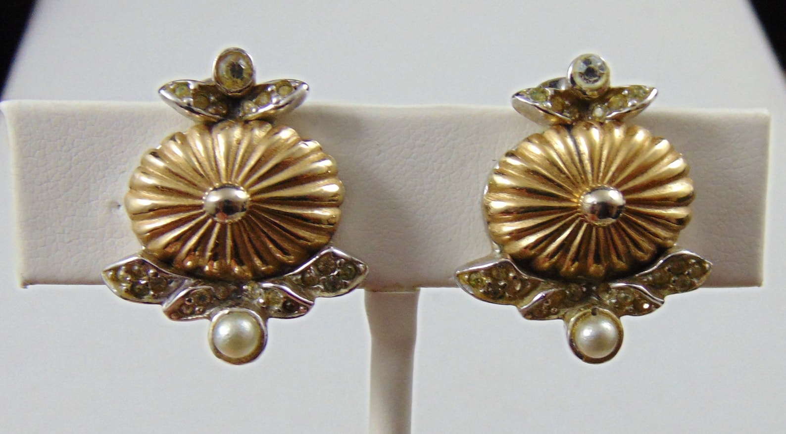 Vintage Signed Dewees Full Parure With Two Pairs of Earrings Pendant ...