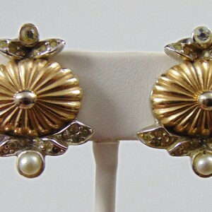 Vintage Signed Dewees Full Parure With Two Pairs of Earrings Pendant ...