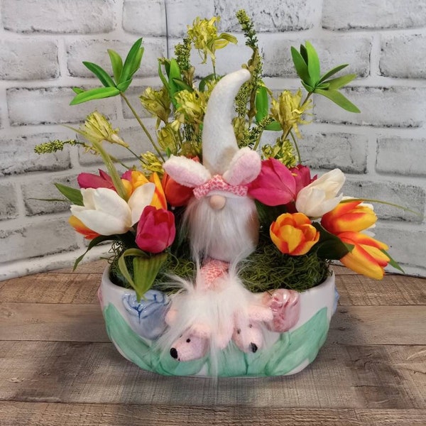 Gnome Centerpiece - Etsy
