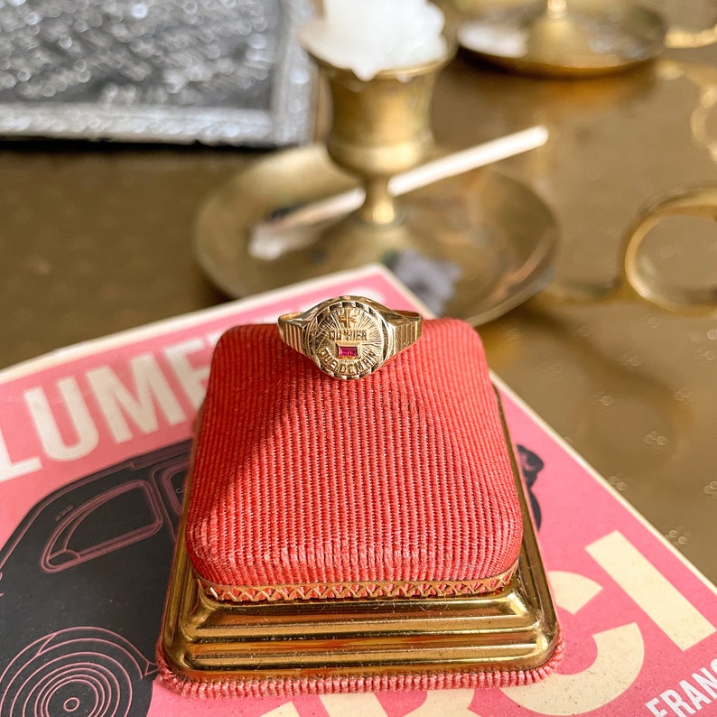 18k Gold Augis Quhier Ring - Etsy