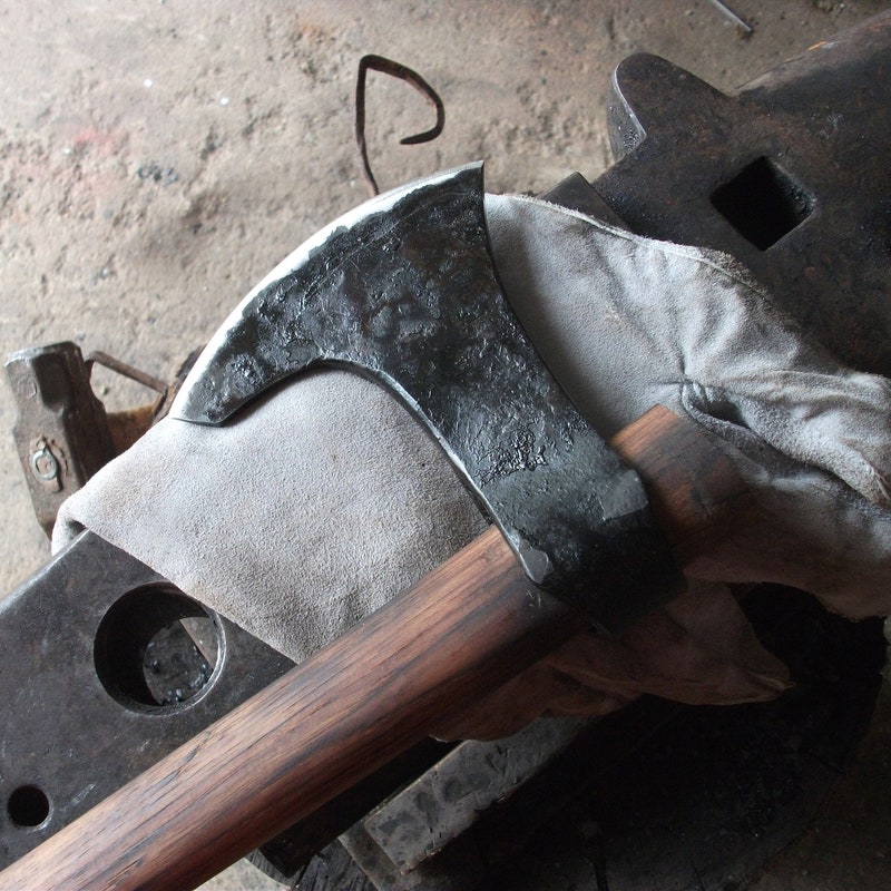 Hand Forged Tomahawk - Etsy