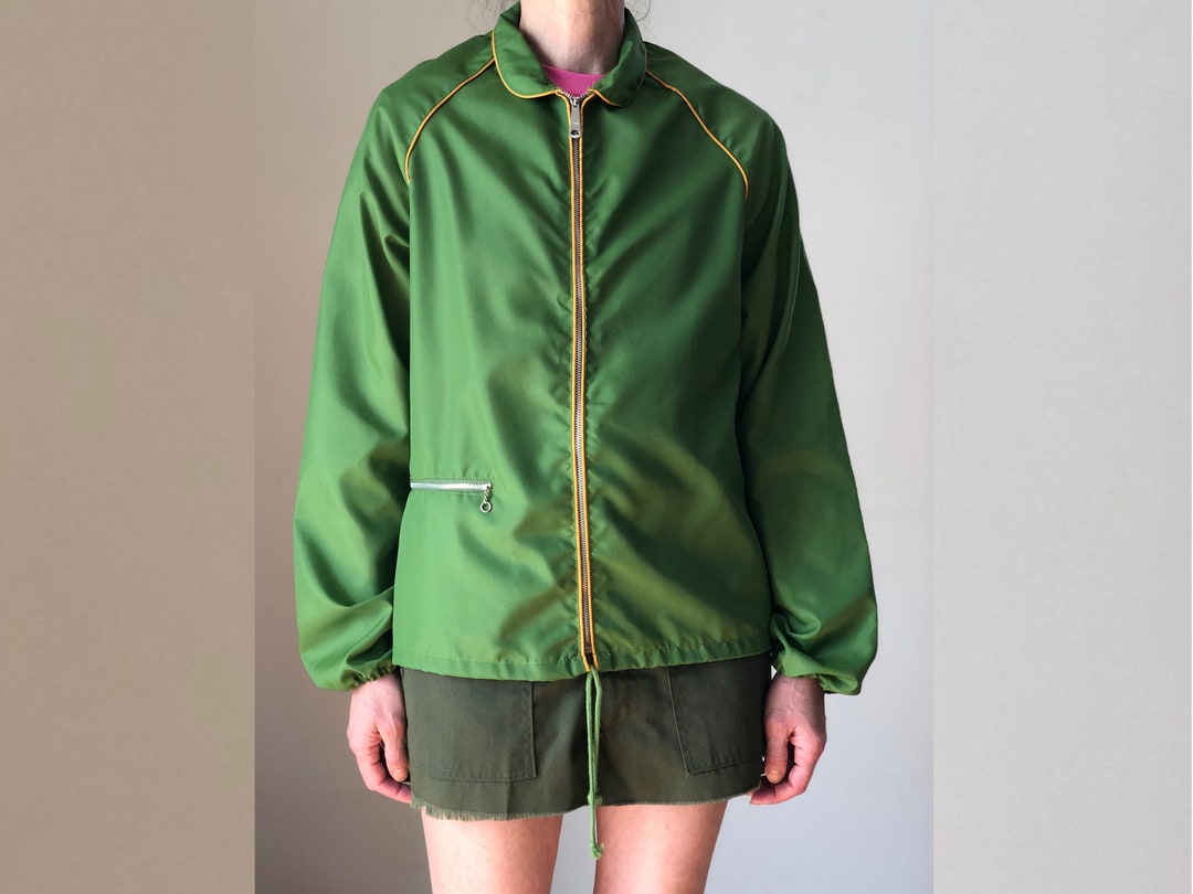 1960s Vintage Apple Green Nylon Windbreaker 60s Piped Trim Zip up ...