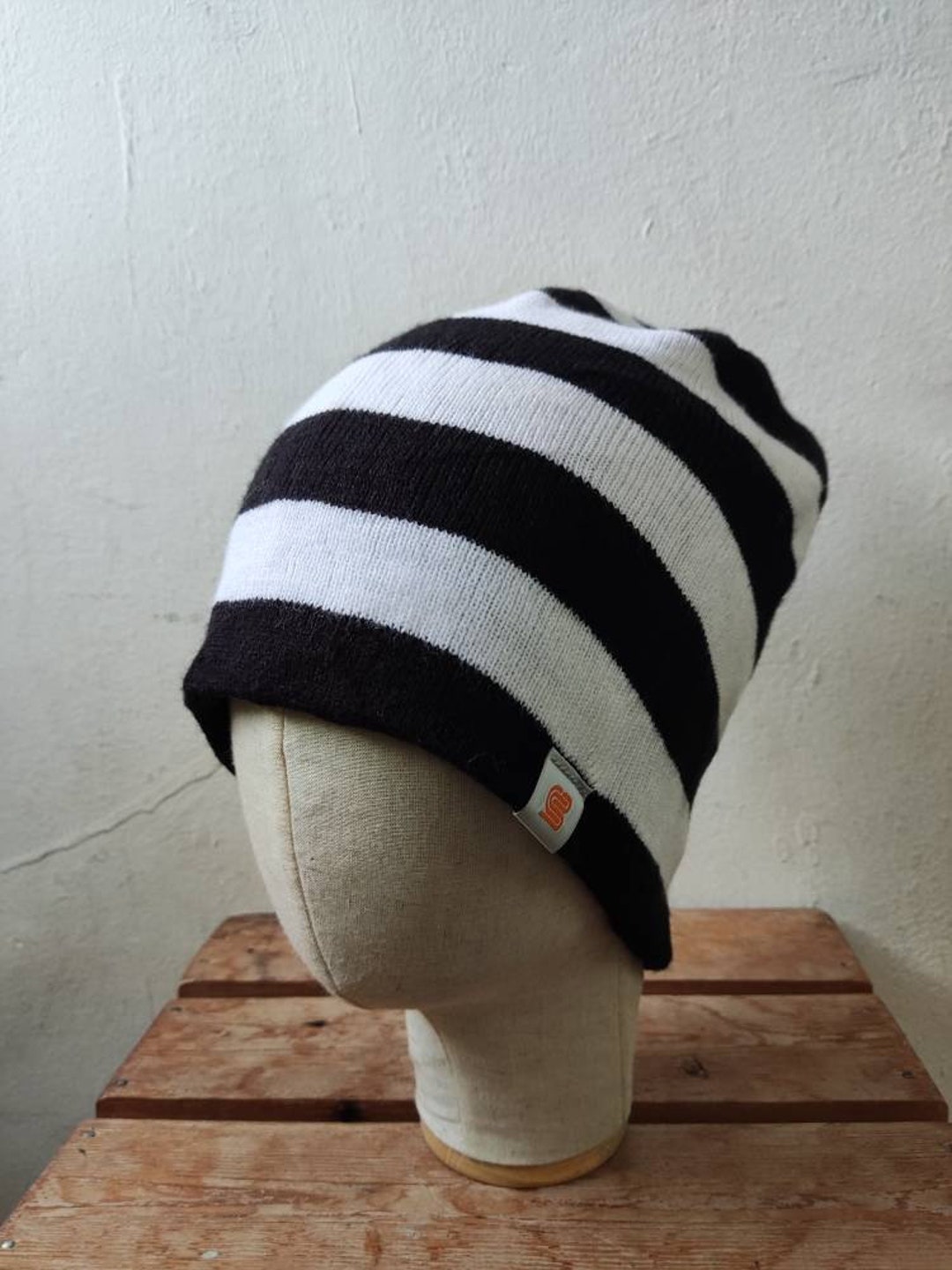 Black and White Border Striped Beanie Reversible Hat Snow Ski Cap ...