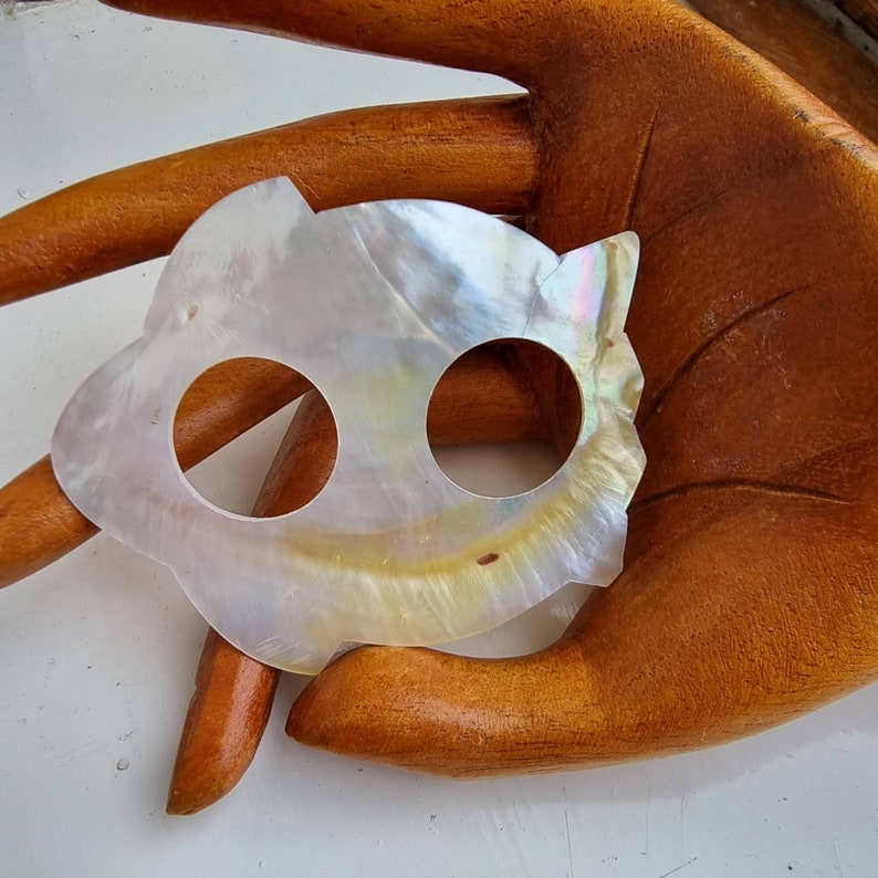 Coconut Shell Sarong Clip Scarf Holder Round Flower Heart - Etsy