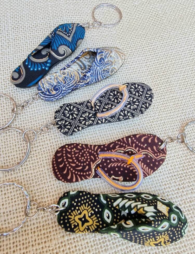 Bohemian Key Rings Set of 5 Batik Sandal Keyring Key Ring - Etsy