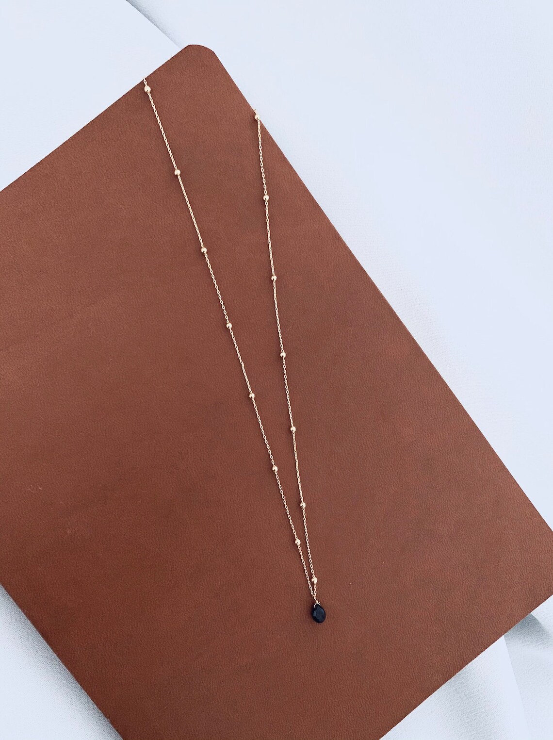 Collier fin pendentif pierre onyx noire / Collier femme - Etsy France