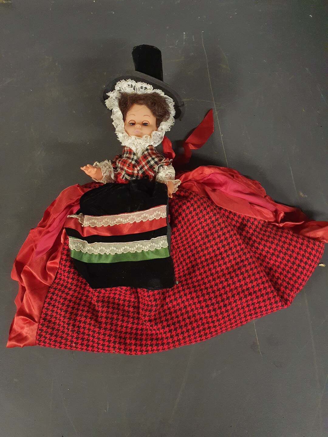 Large Vintage Seventies Welsh Doll * - Etsy
