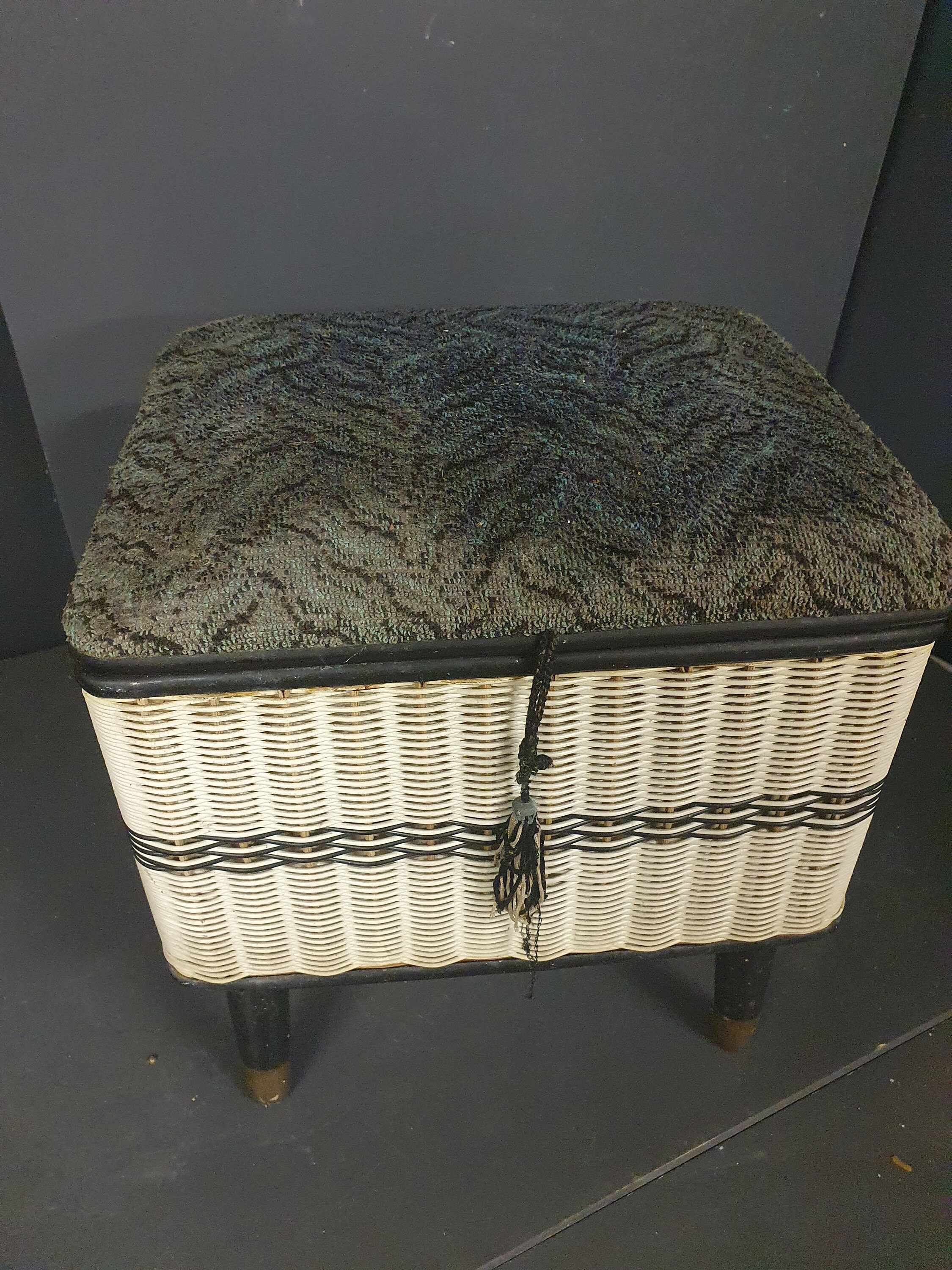 Vintage 1950s Sewing Basket for Restoration - Etsy UK