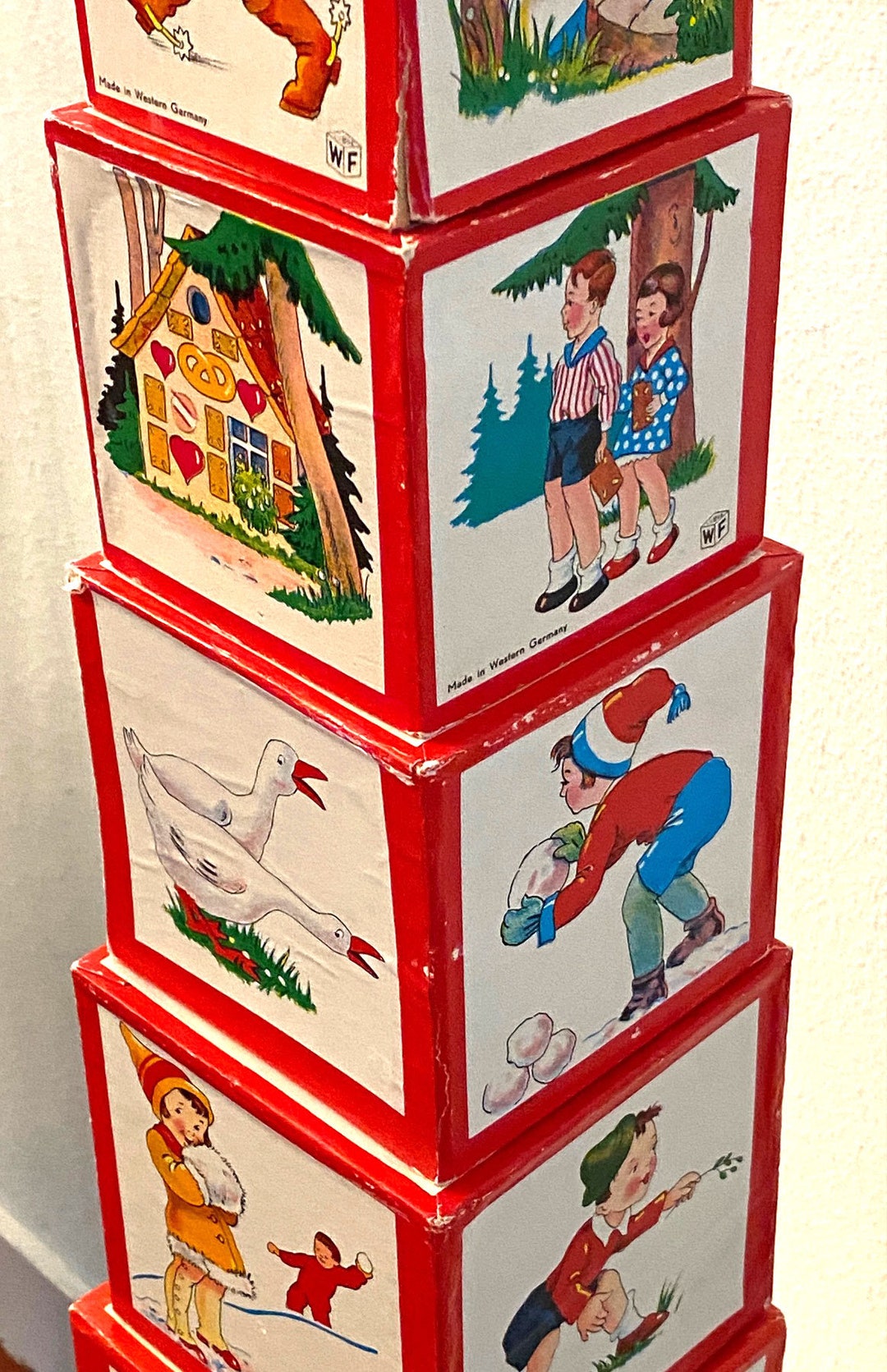 This 50s/60s Block Tower Has 10 Different Blocks With Cute Images of ...