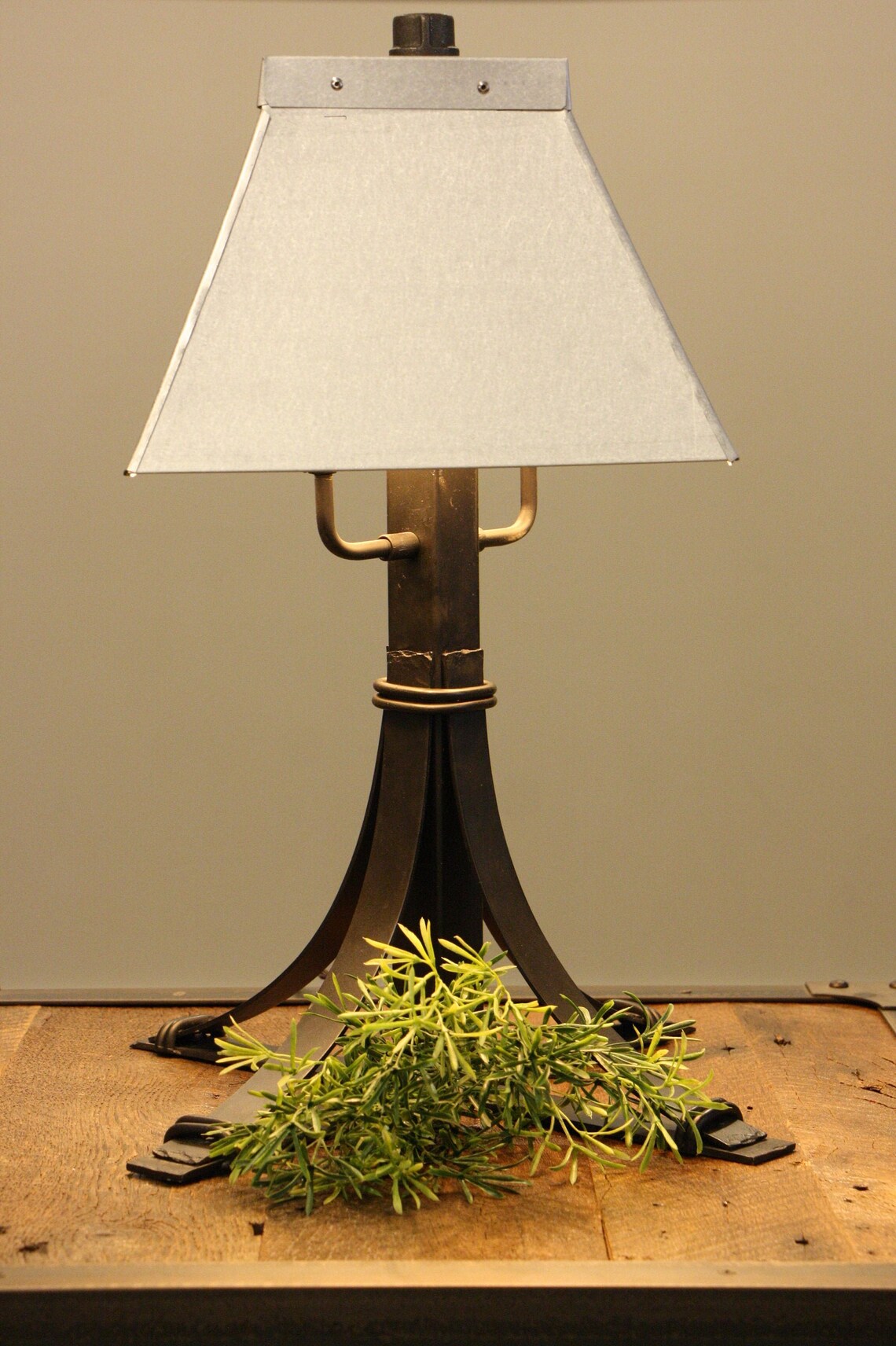 Industrial Table Lamp/ Edison Table Lamp/ Desk Lamp/ Gift Lamp - Etsy