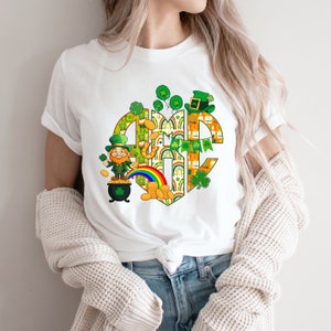 St Patrick's Day Monogram PNG Letters, Shamrock Alphabet Clip Art ...
