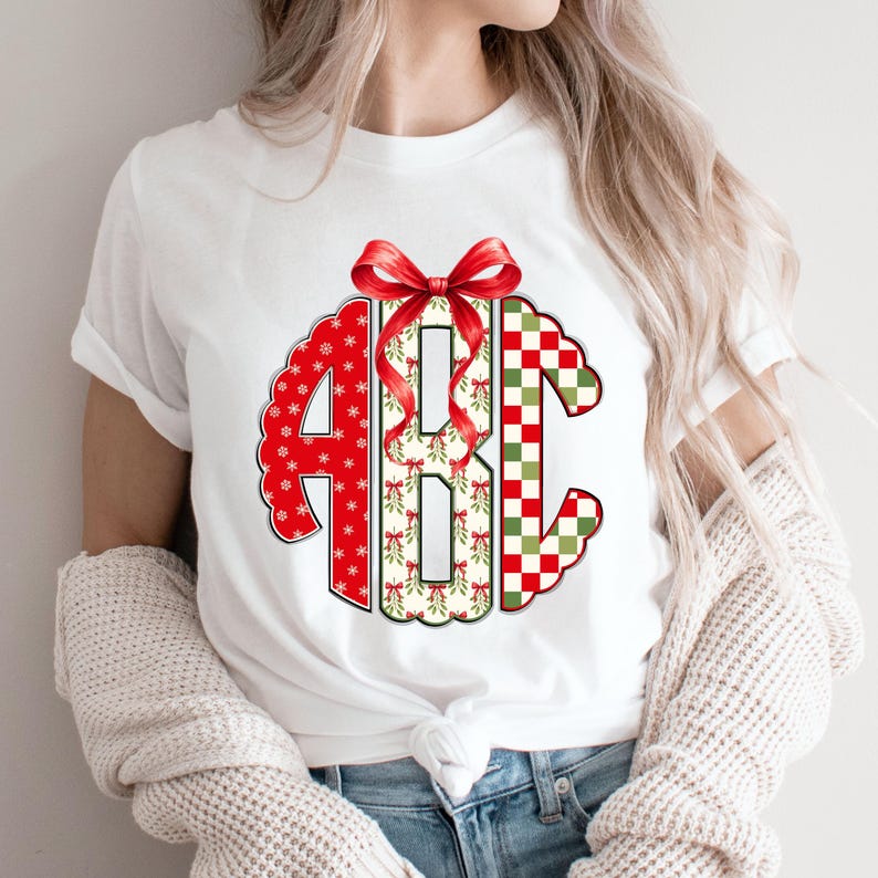 Christmas Mistletoe Preppy Monogram, Scalloped Monogram PNG, Coquette ...
