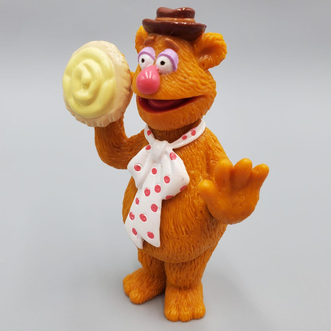 Muppets Fozzie Action Figure Holding Rotating Pie Muppet Vision 3D 3 - Etsy