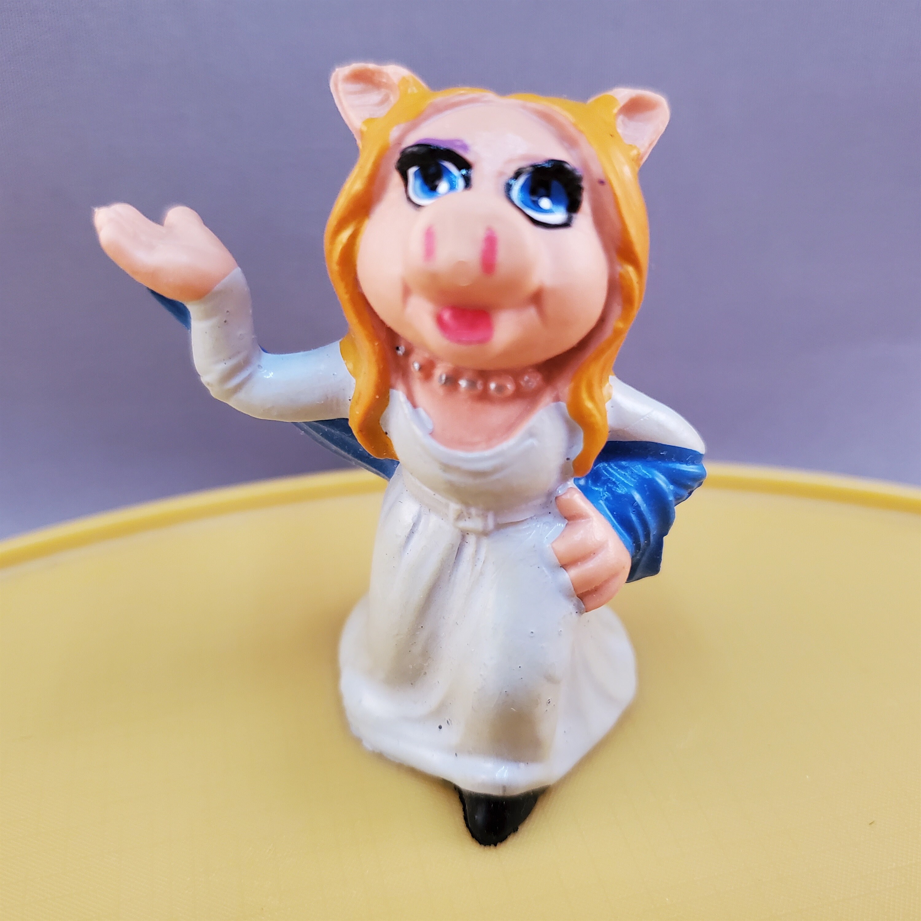 Miss Piggy Figure