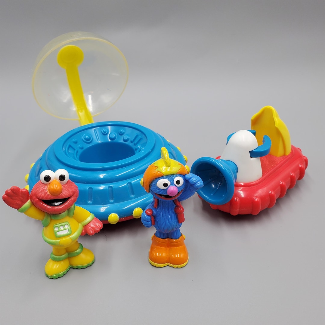 Sesame Street Space Explorers Playset Elmo Grover W Flying Saucer Tyco ...