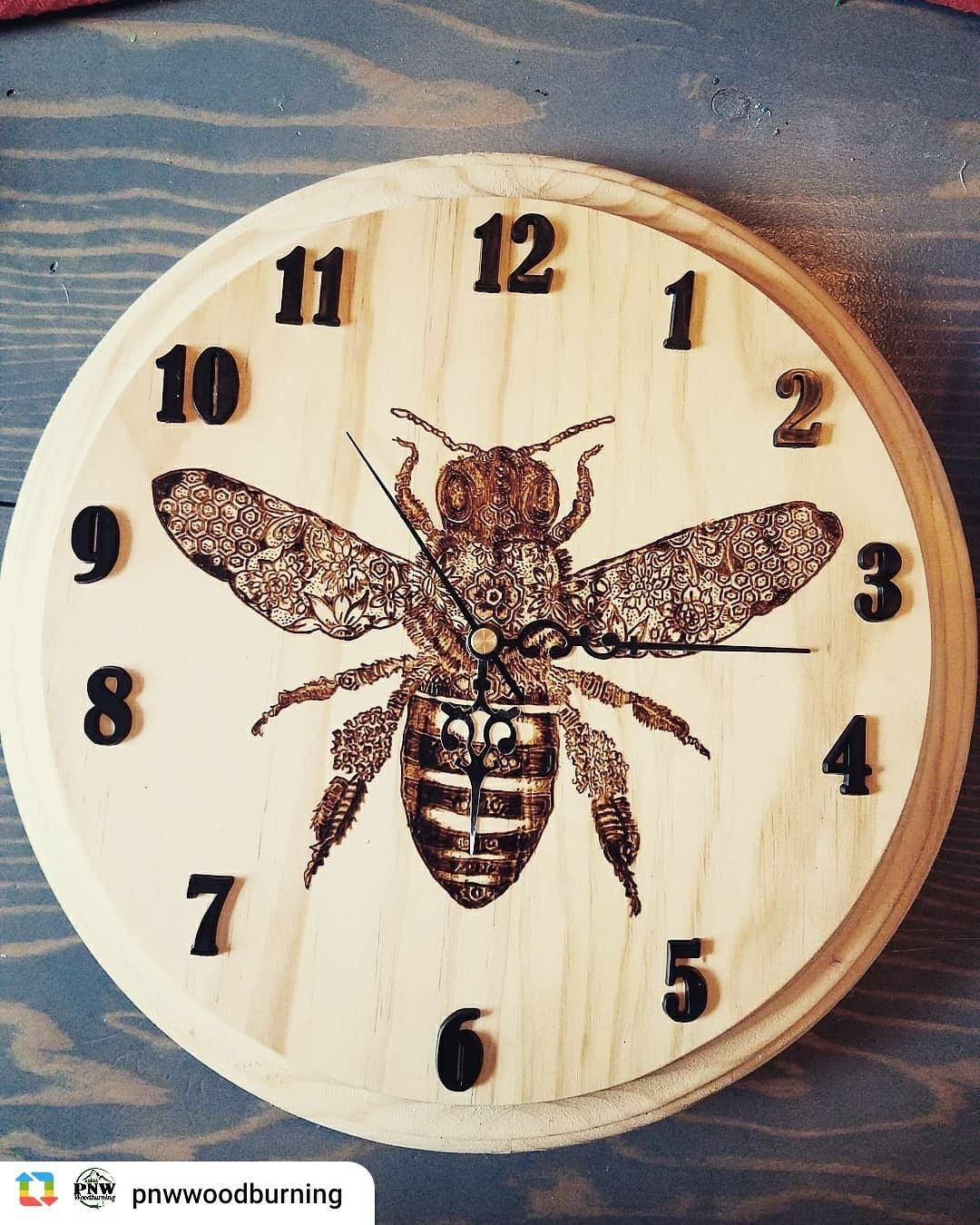 Bee Clock - Etsy