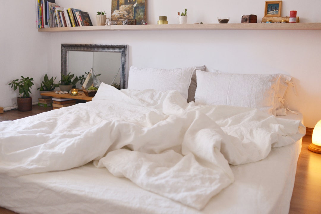 Off White Stonewashed Linen Duvet Set: 2 Pillowcases and Duvet Cover ...