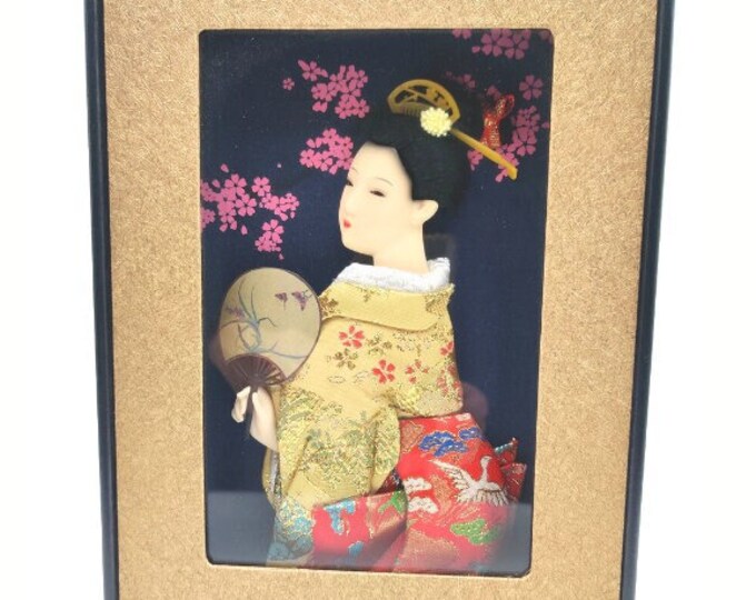 SHADOWBOX JAPANESE GEISHA 1994 Diorama Young Geisha in Traditional Silk ...