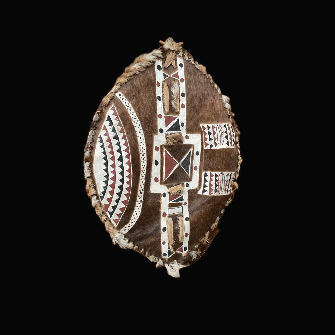 AFRICAN BUFFALO SHIELD Mid-century African Maasai Tribe Warrior Hunter ...