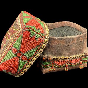 ANTIQUE BEADED BOX Sumatran Beaded Beaded Basket With Lid South Sumatra ...