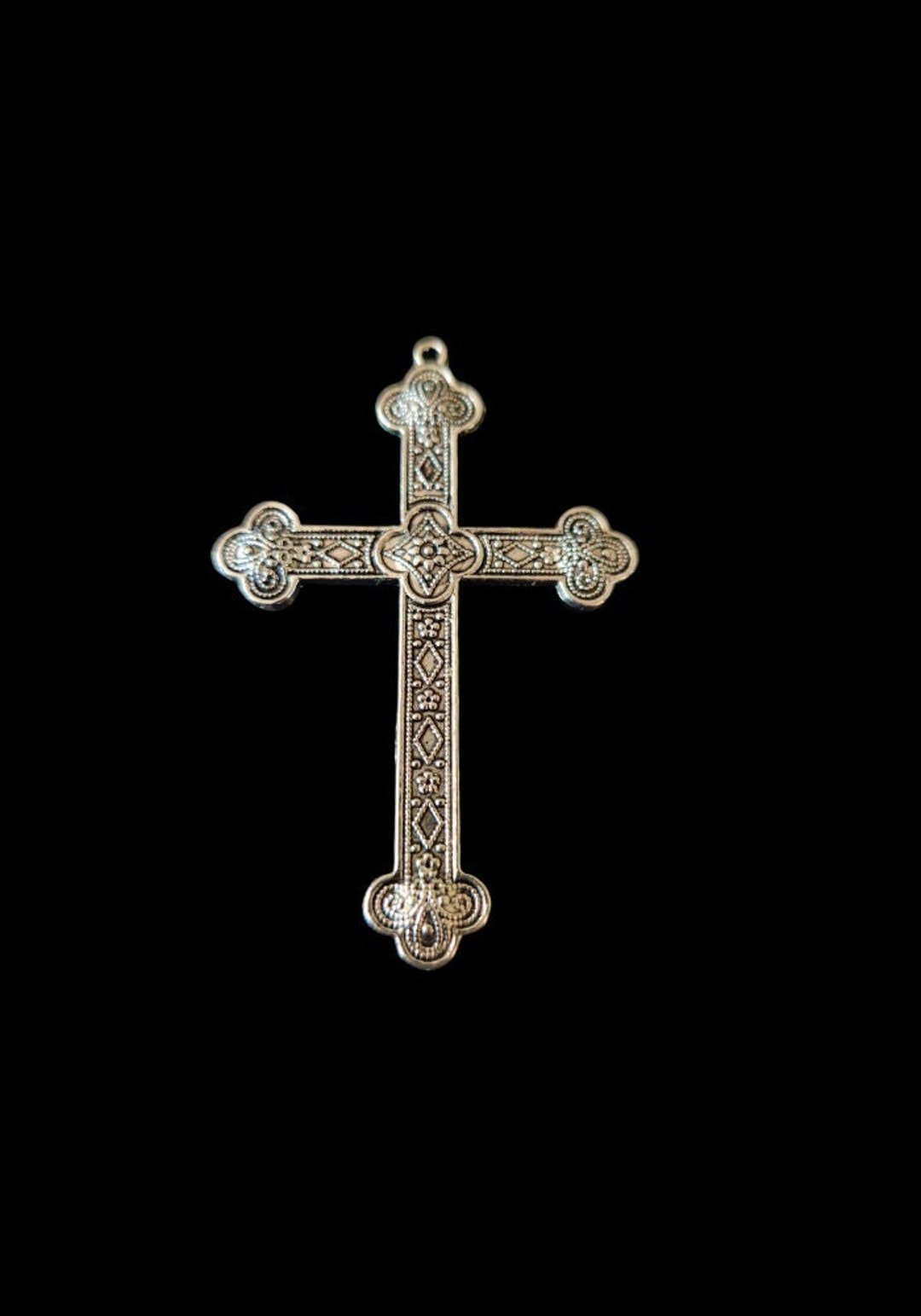 BUDDED CROSS PENDANT Large Silver Tone Cathedral Cross Pendant Ornate ...