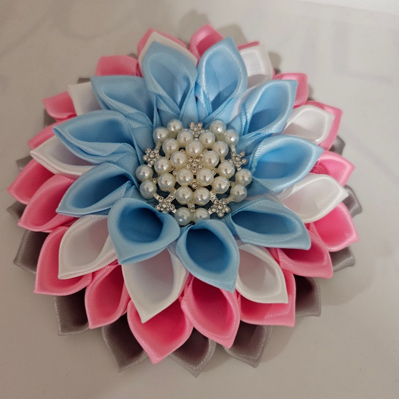 Flower Brooch - Etsy