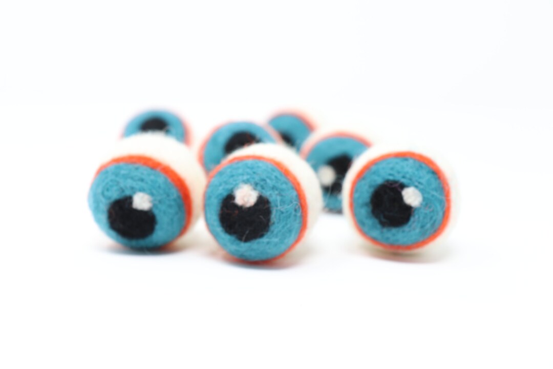 Felt Eyeballs | Felted Googly Eyes | DIY Halloween Garland | Halloween ...