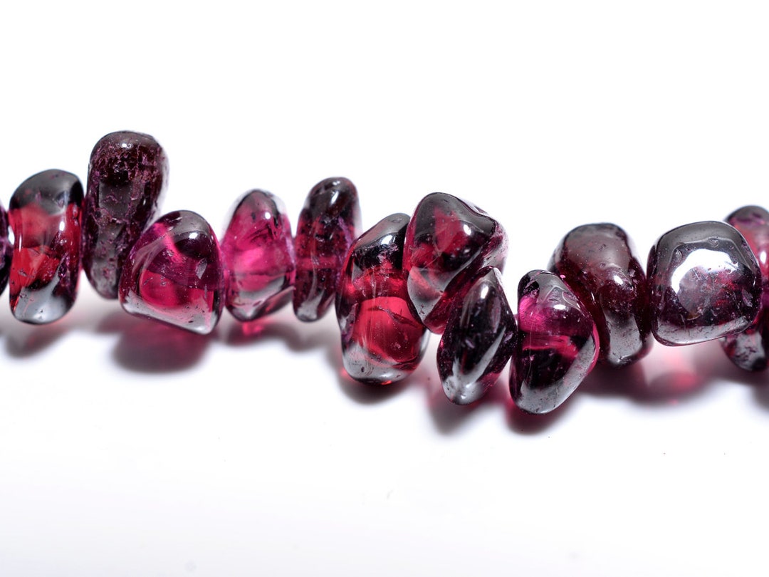Red Garnet Tiny Nugget Chips: Hyderabad Uncut, 16/32 Inch Strand - Etsy